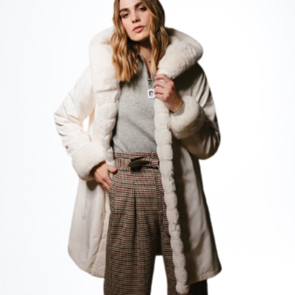 Nikki Jones | Jackets & Coats | Reversible Vanilla Faux Sheared Beaver ...
